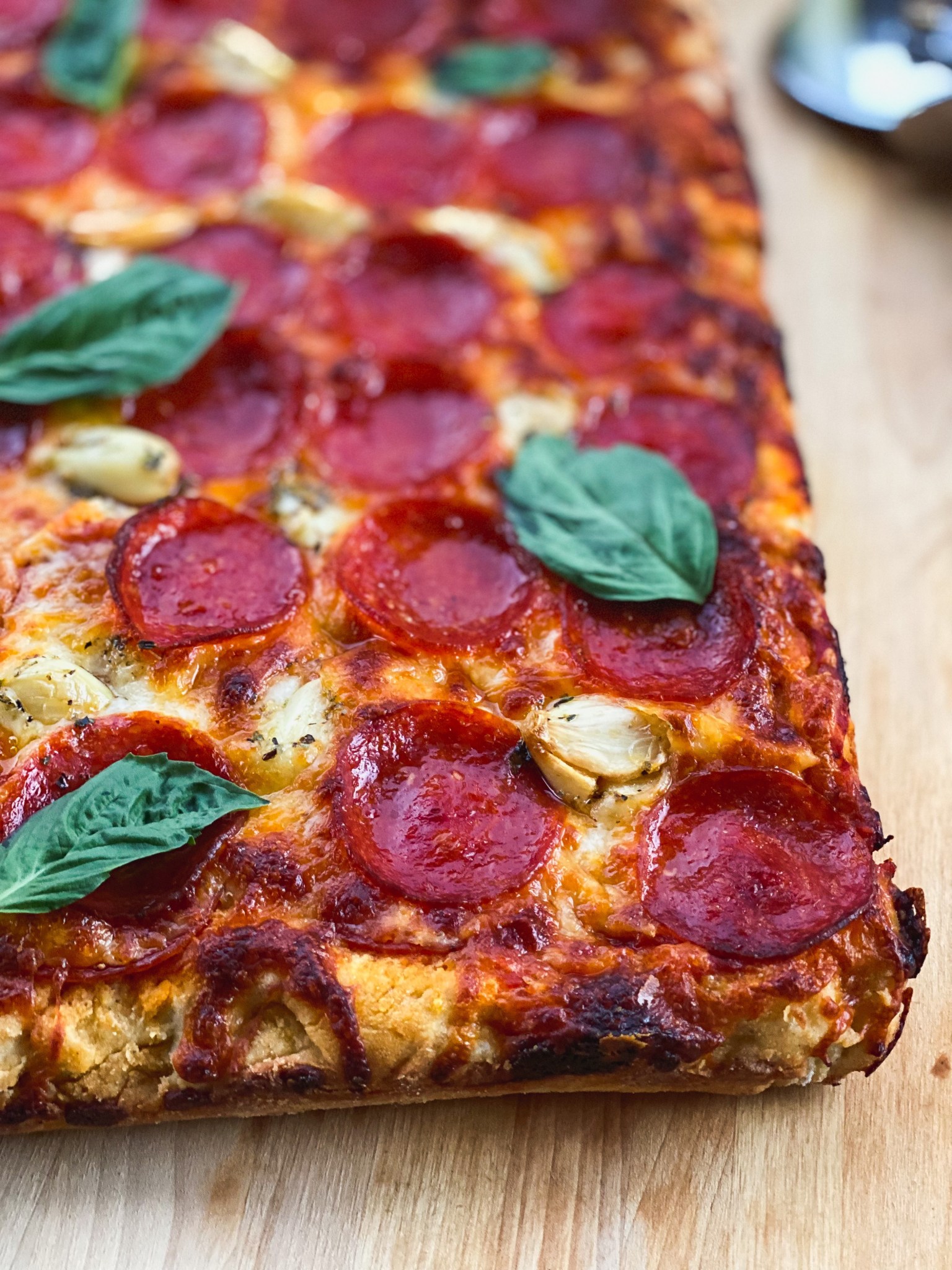 Easy Double Pepperoni & Garlic Pizza – stephreeds