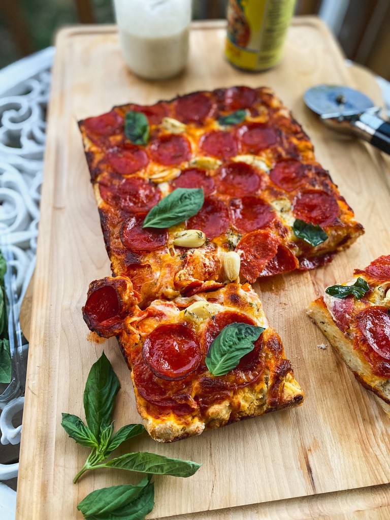 Easy Double Pepperoni & Garlic Pizza – stephreeds